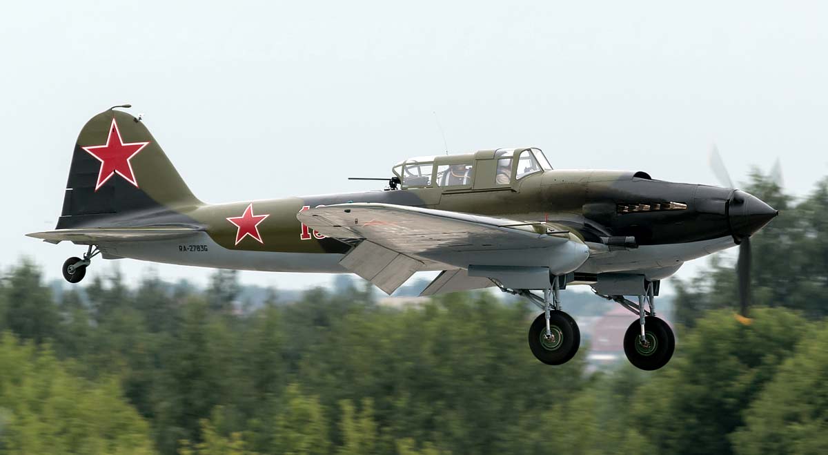 Ilyushin Il-2 Sturmovik - War Wings Daily