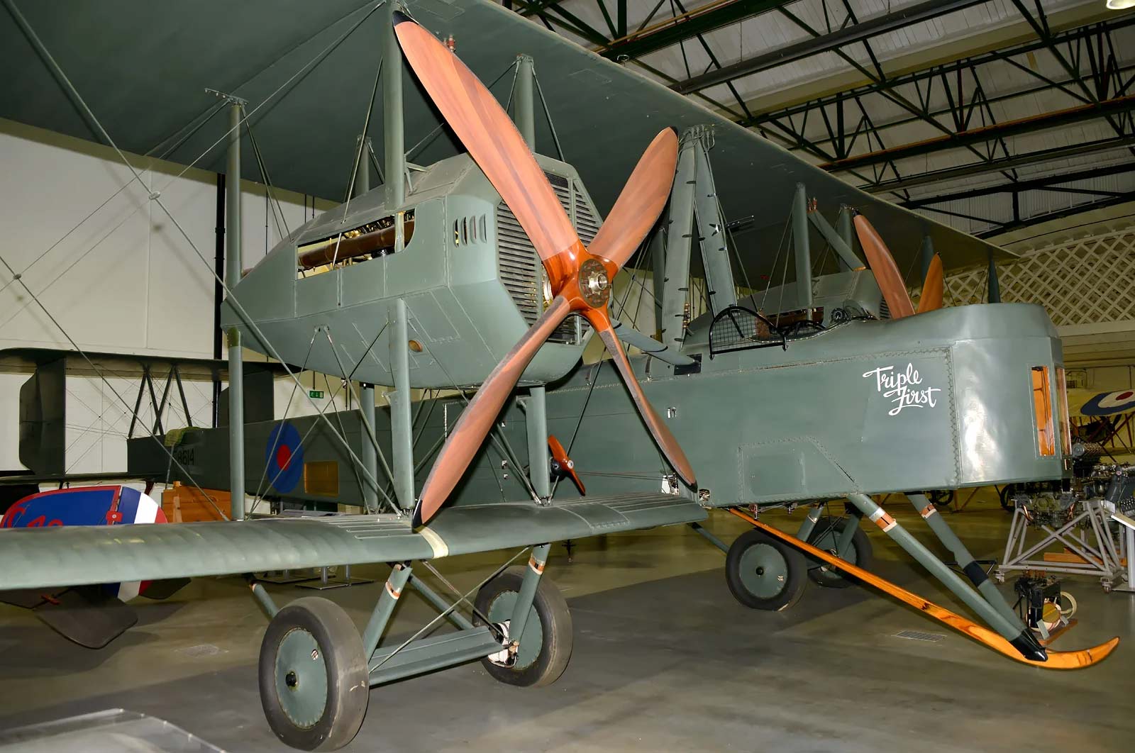 Vickers Vimy - War Wings Daily