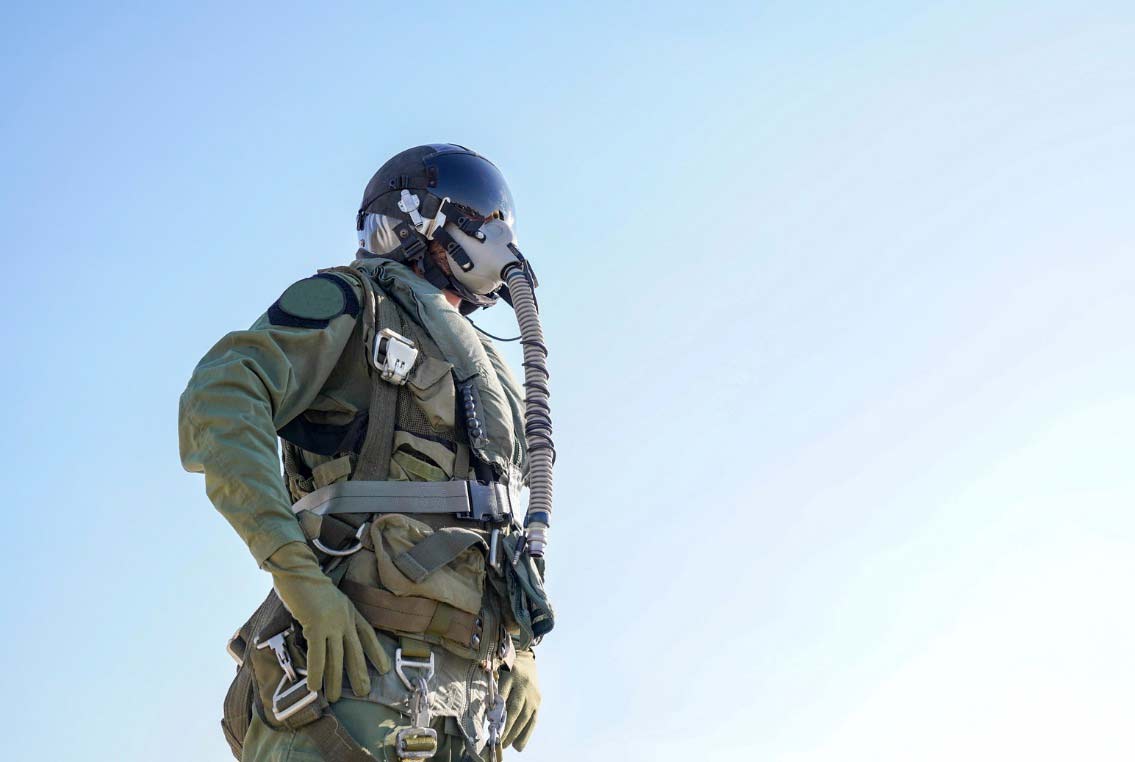The technology behind fighter pilot G-suits - War Wings Daily
