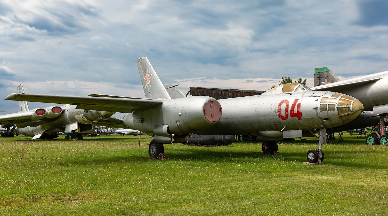 Ilyushin Il-28 - War Wings Daily