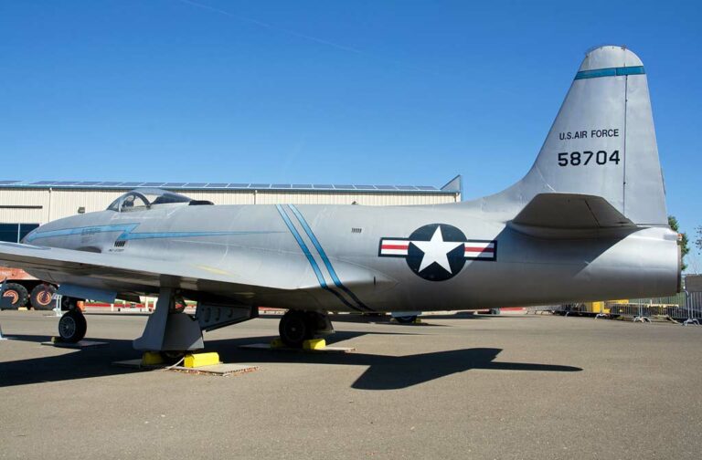 Lockheed P-80 Shooting Star - War Wings Daily