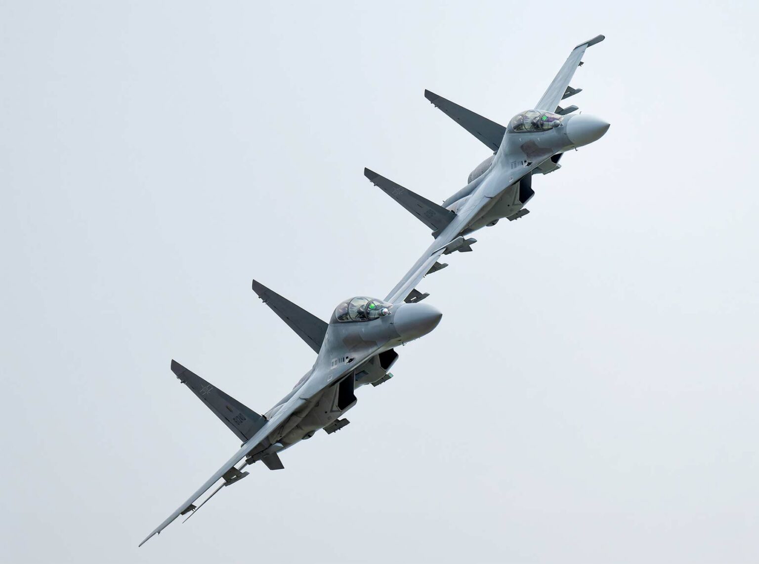 China unveils the world’s longest-range air-to-air missile - War Wings ...