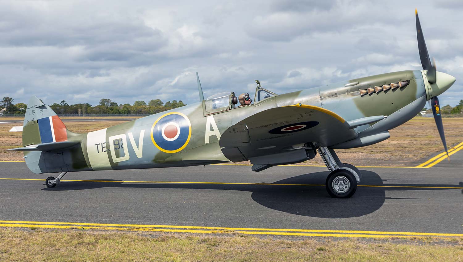 Supermarine Spitfire Mk XVI - War Wings Daily