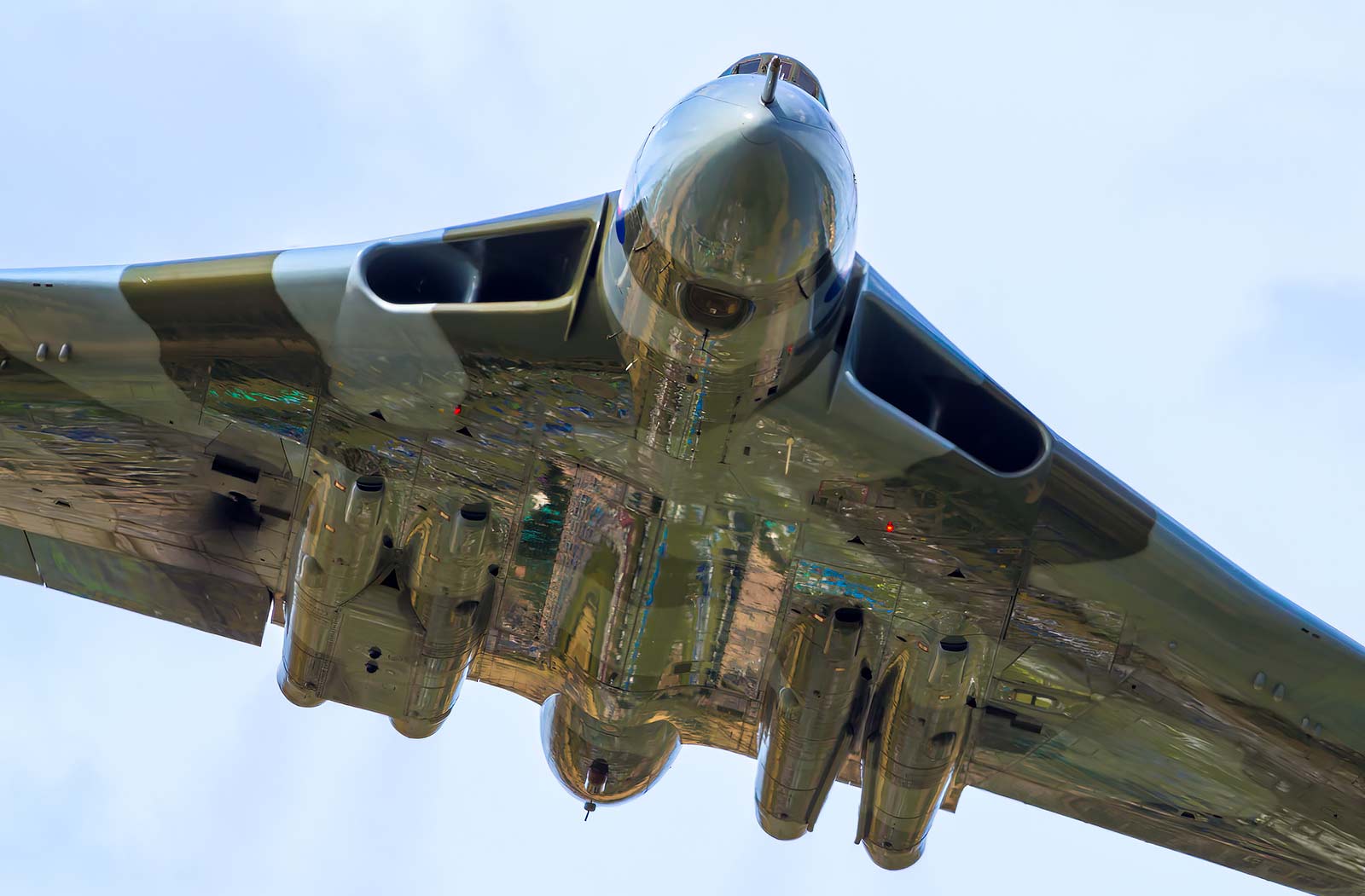 Avro Vulcan - War Wings Daily