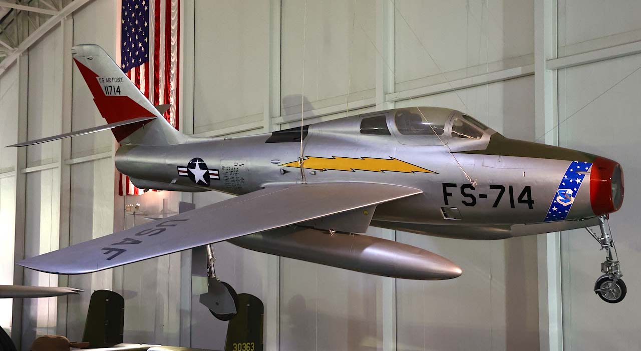 Republic F-84 Thunderstreak - War Wings Daily