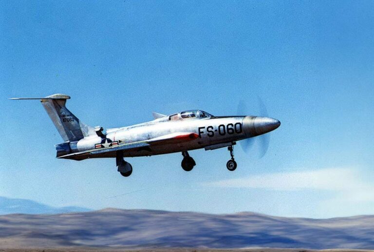 Republic XF-84H Thunderscreech - War Wings Daily