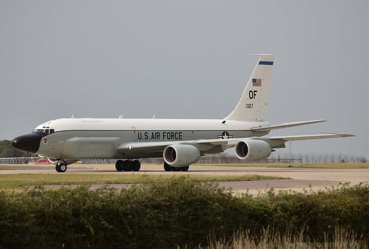 Boeing C-135 Stratolifter - War Wings Daily