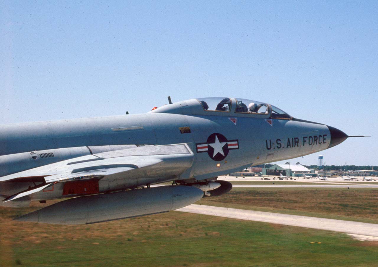 McDonnell F-101 Voodoo - War Wings Daily