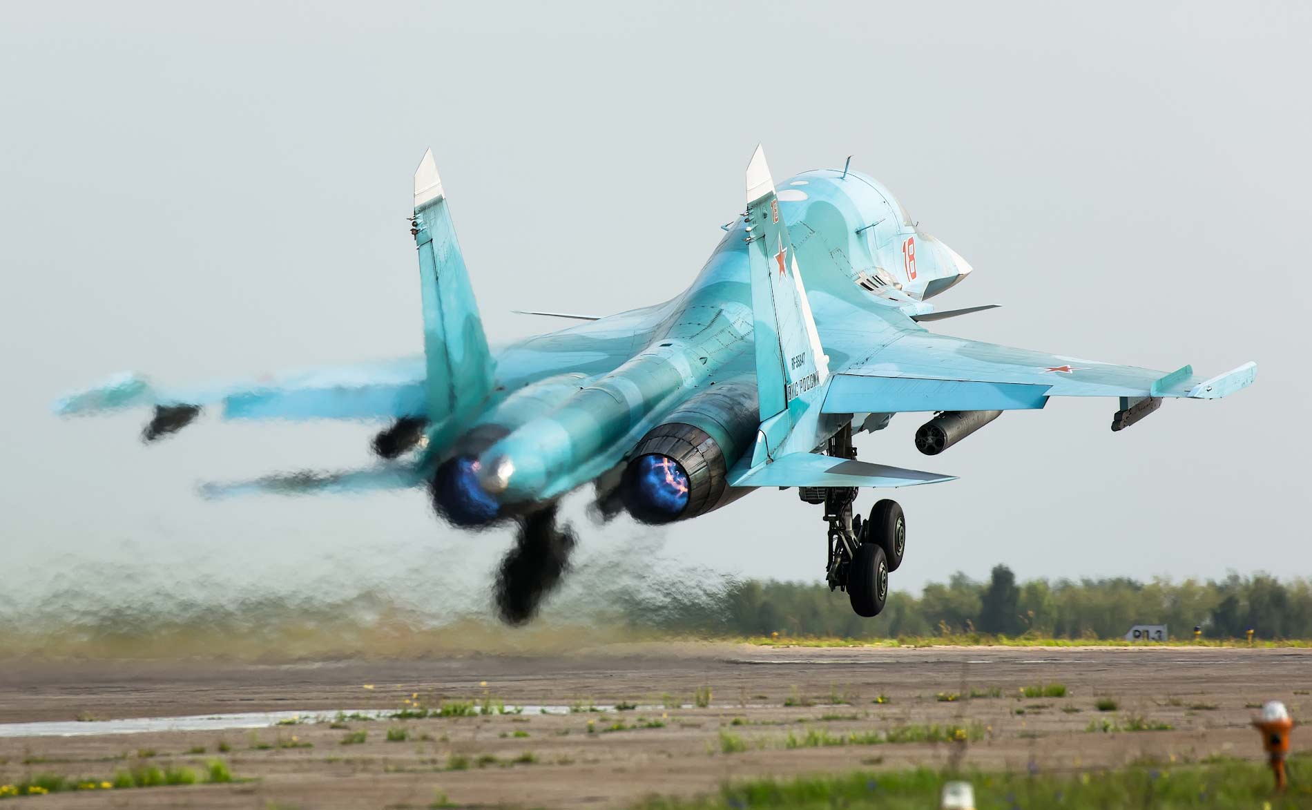 What are the Roles of Fighter Jets in Warfare? - War Wings Daily