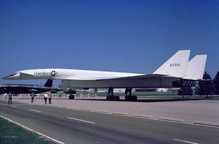 North American XB-70 Valkyrie - War Wings Daily