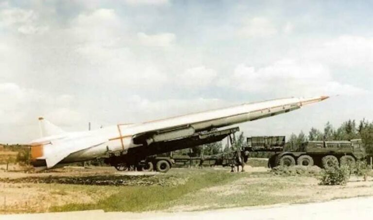 Tupolev Tu-123 (Yastreb) - War Wings Daily