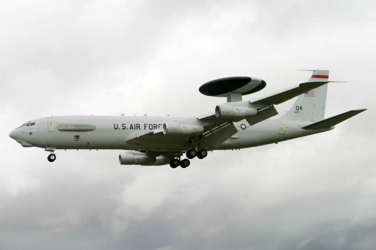 Boeing E-3 Sentry (AWACS) - War Wings Daily