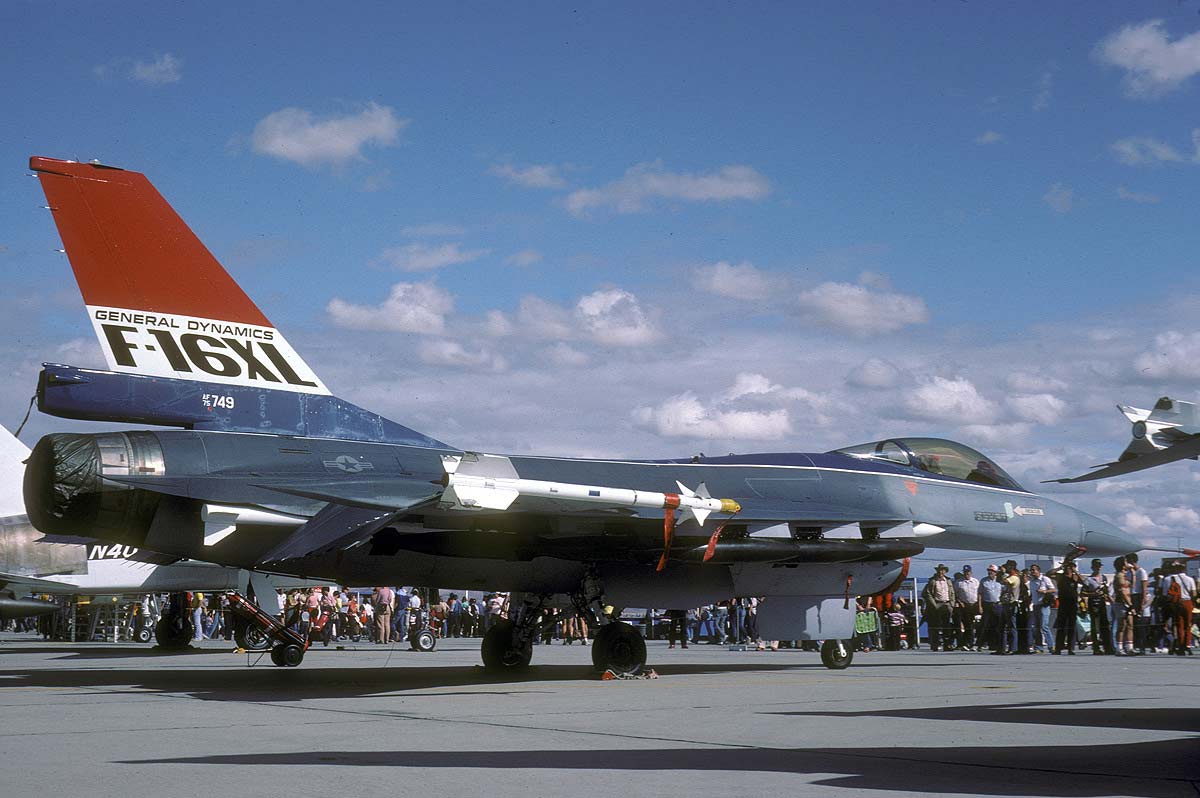General Dynamics F-16XL - War Wings Daily