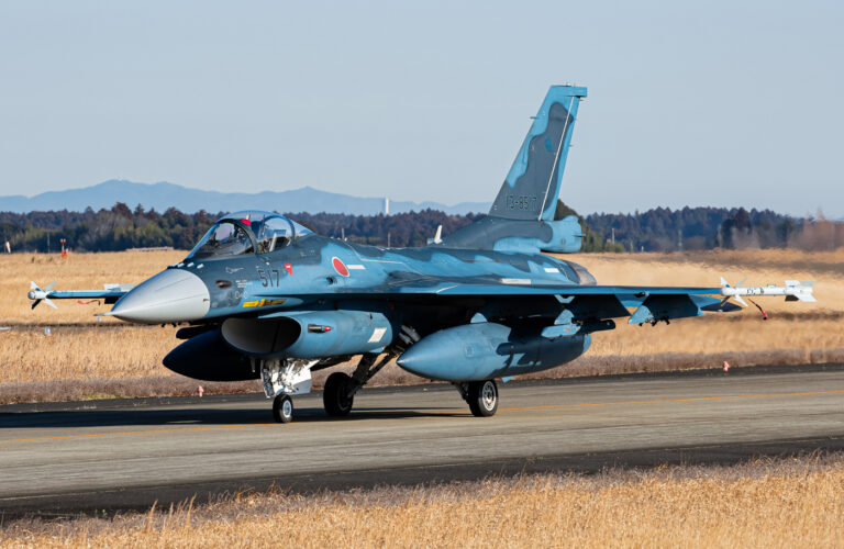 Mitsubishi F-2 - War Wings Daily