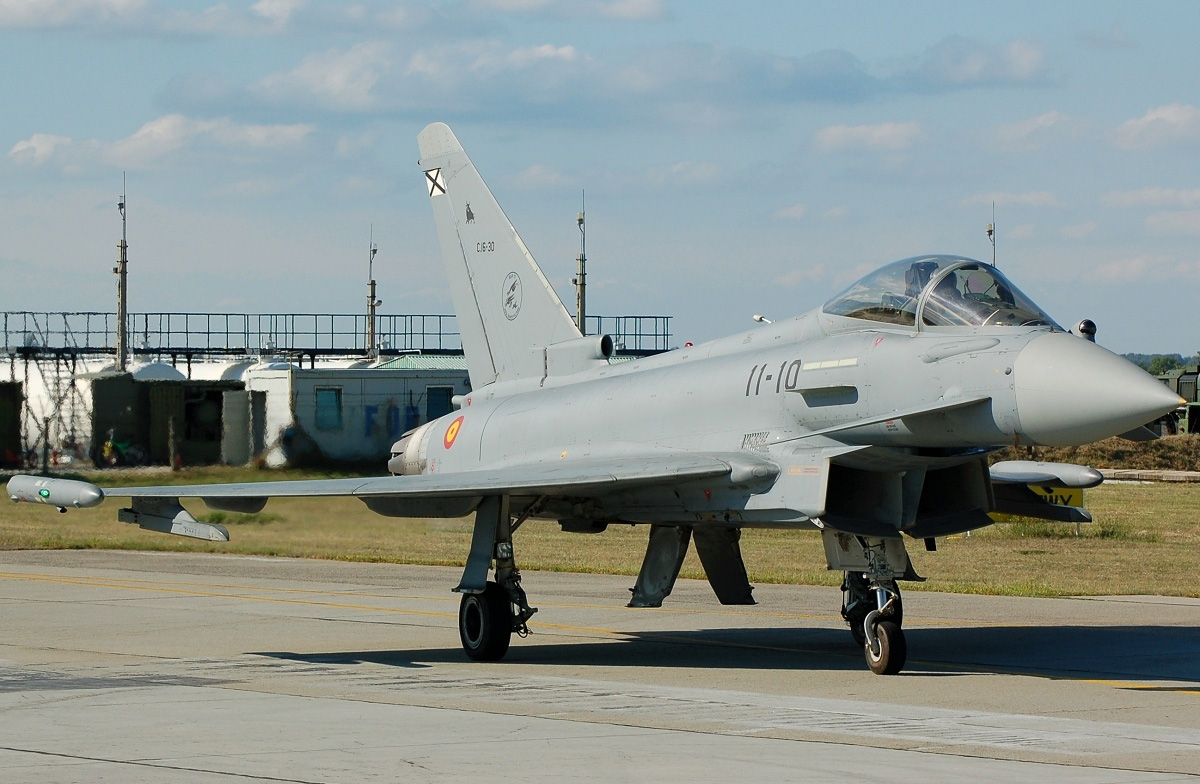 Eurofighter Typhoon (EF2000) - War Wings Daily
