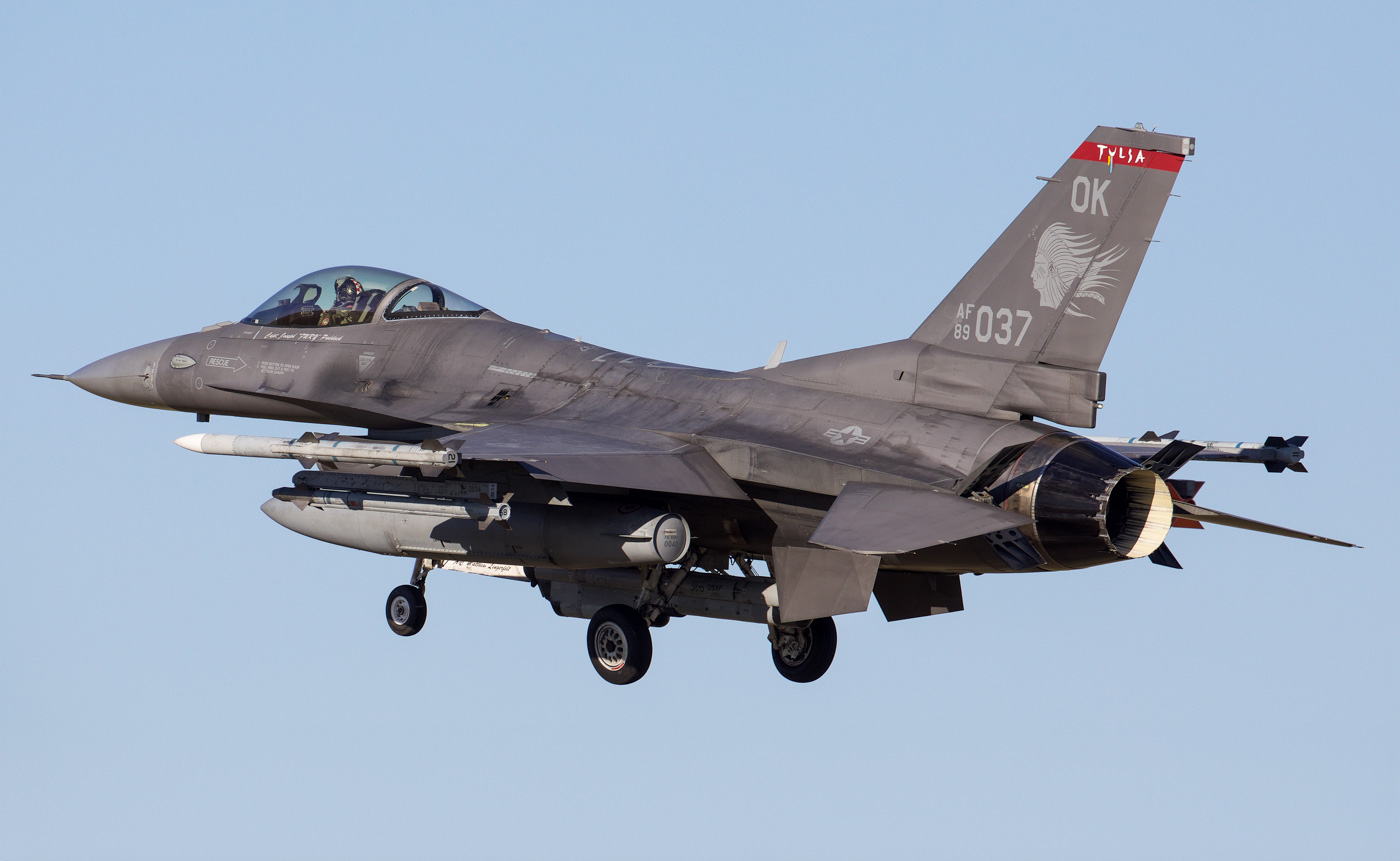 The F-16’s new electronic warfare system enters the test phase