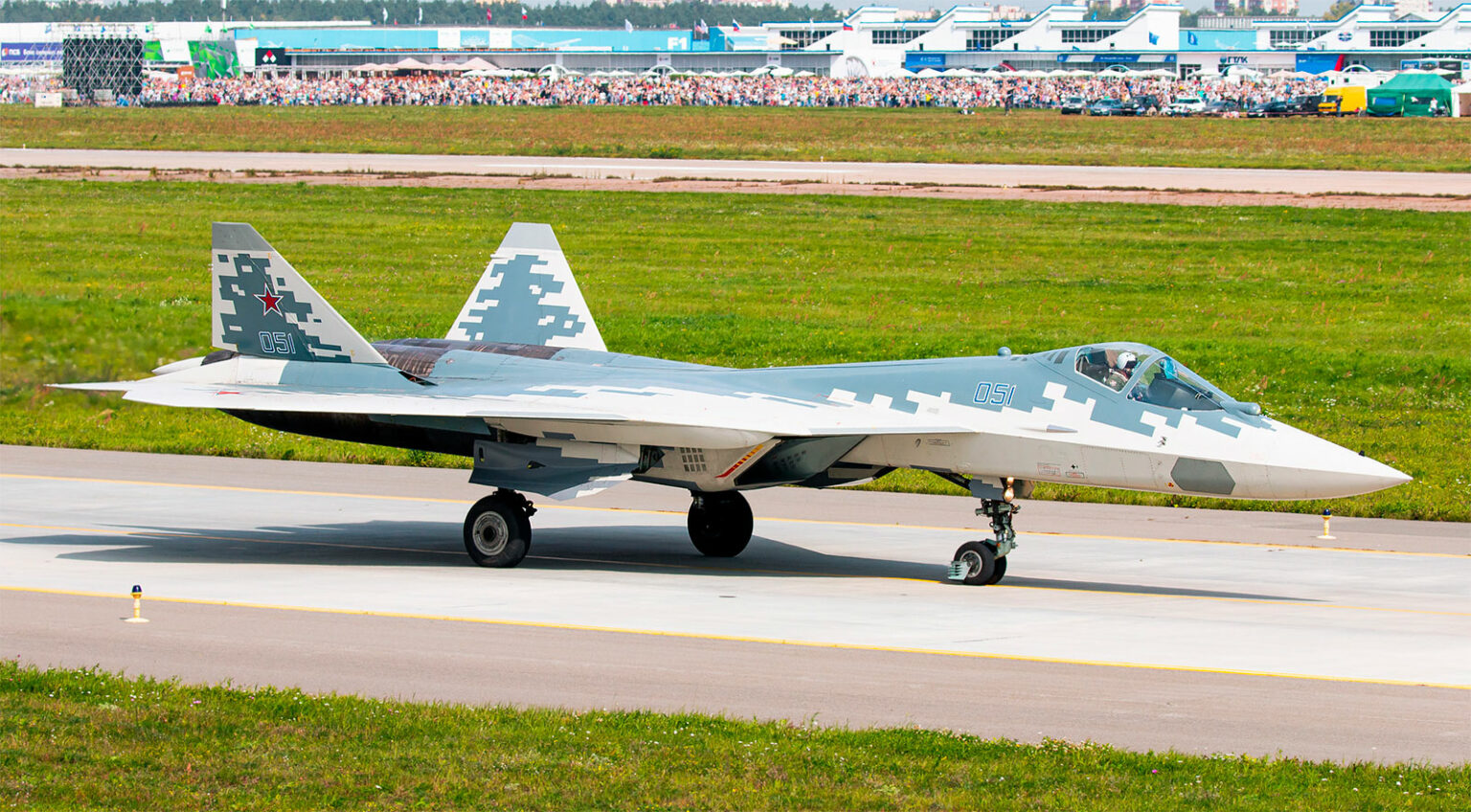 Technical comparison of thrust on modern fighter aircraft