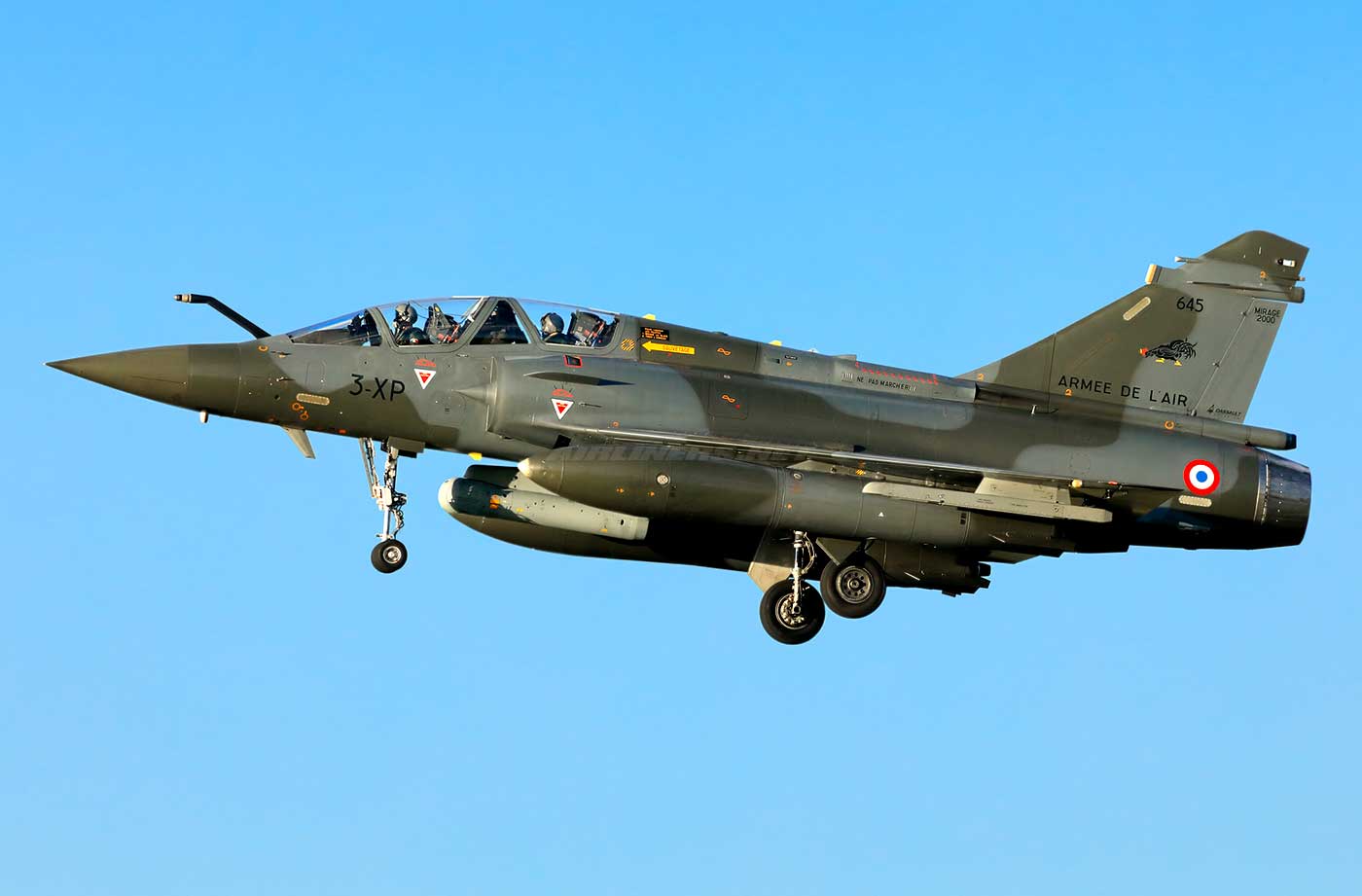 Mirage 2000 vs F-16 Fighting Falcon