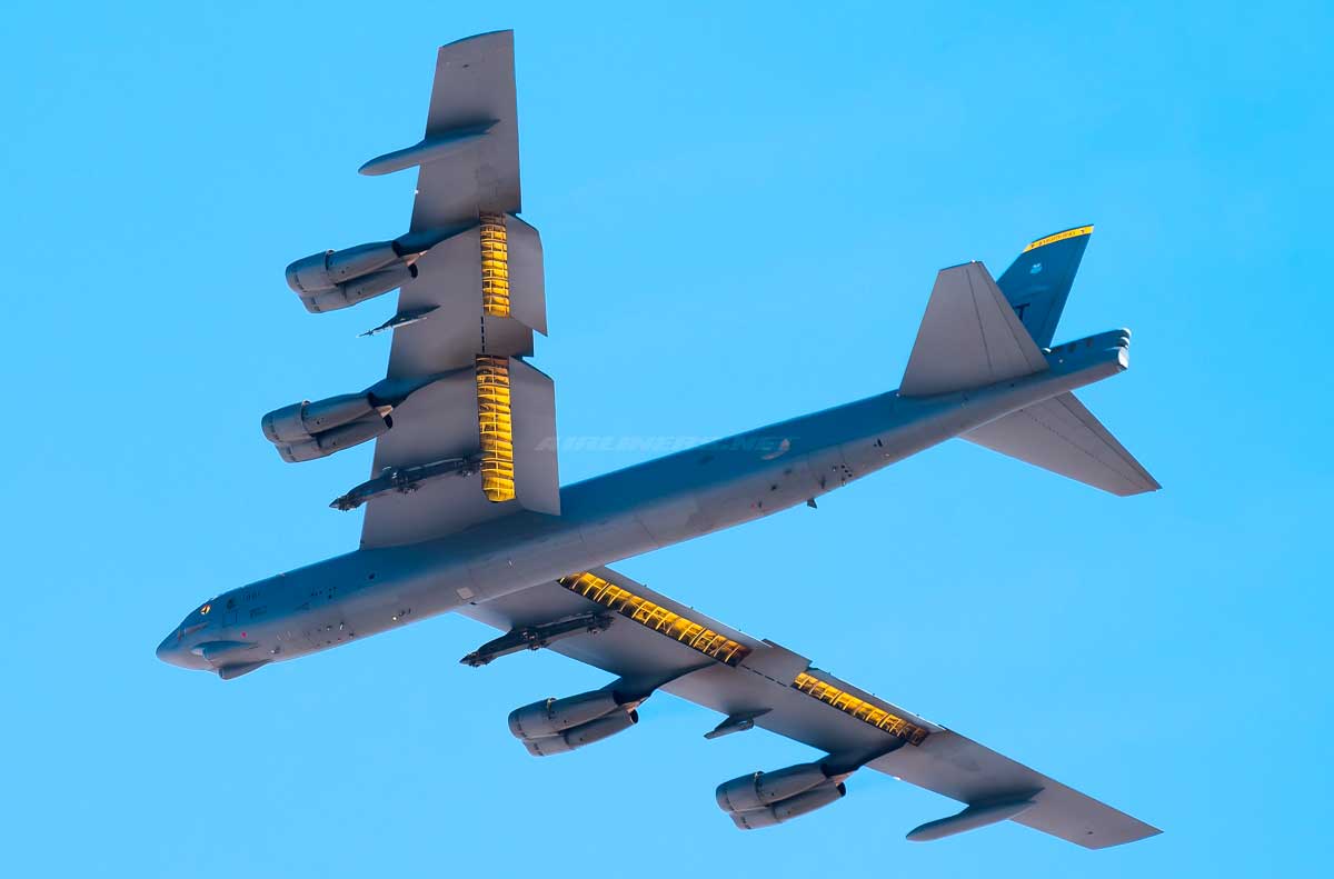 US B-52s fly near Venezuela in a show of strategic force